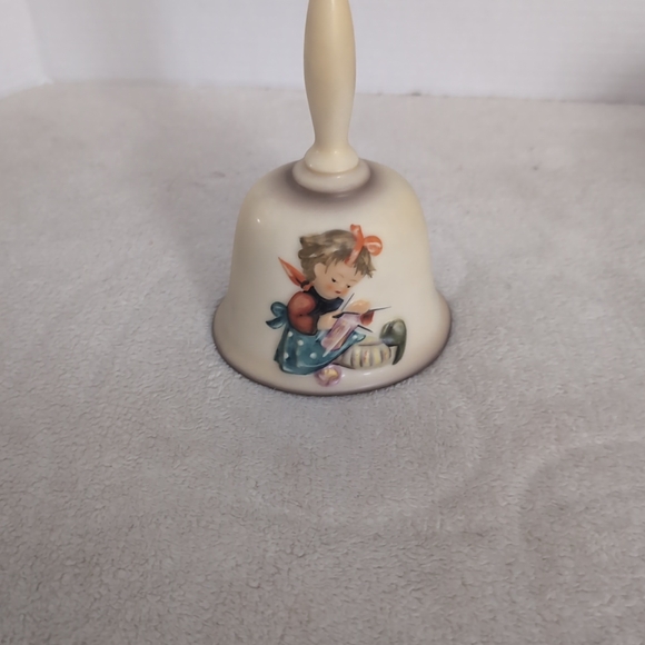 MJ Hummel | Holiday | Vintage Hummel Bell 98 Sixth Edition 705 West ...